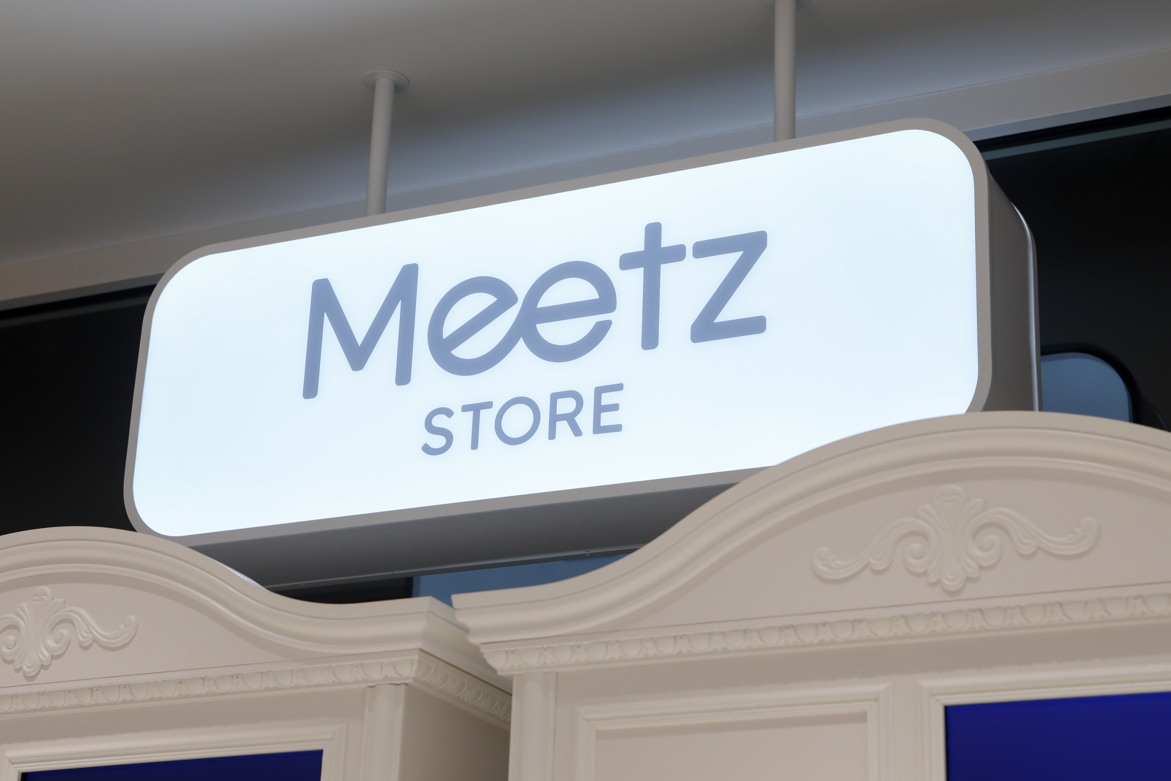 高島屋の売らない店舗「Meetz STORE」が好発進。ギフト需要を狙った“商品選定”で差別化｜TAKASHIMAYA TRANSCOSMOS INTERNATIONAL COMMERCE ...